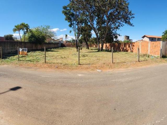 Terreno no Condomínio Mansões Entre Lagos Paranoá DF
