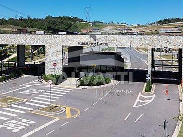 Terreno no Condomínio Portal dos Lagos