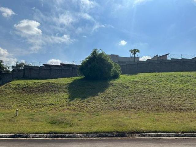 Terreno no Condomínio Piu verde em Itatiba SP