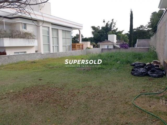 Terreno no Condomínio Reserva das Palmeiras na cidade de Valinhos