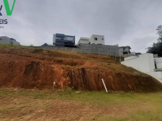 Terreno no condomínio Reserva dos Jatobás