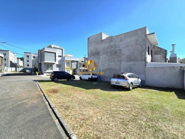 Terreno no Condomínio Reserva Graciosa de Esquina com 131 m² Pinheirinho
