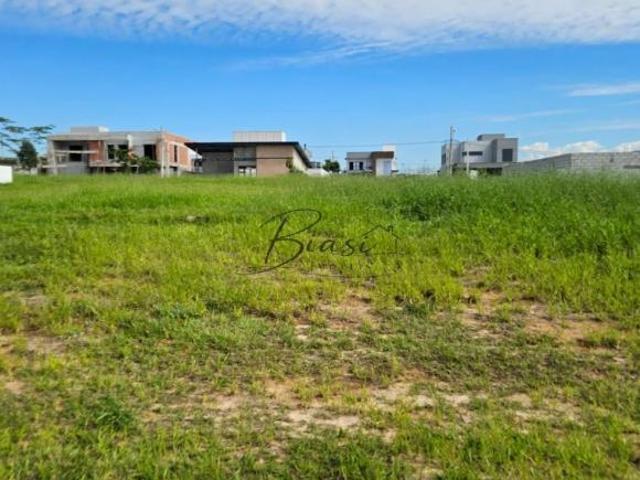 Terreno no Condomínio Residencial Ecopark Bourbon / Caçapava / 540 m²/ Caçapava