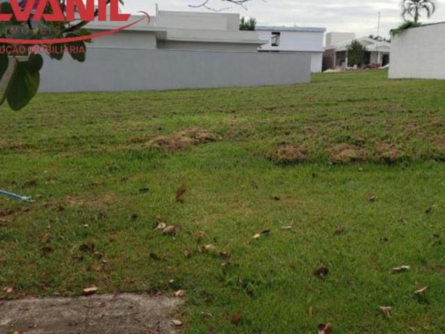 Terreno no Condomínio Tamboré em Jaguariúna para Venda