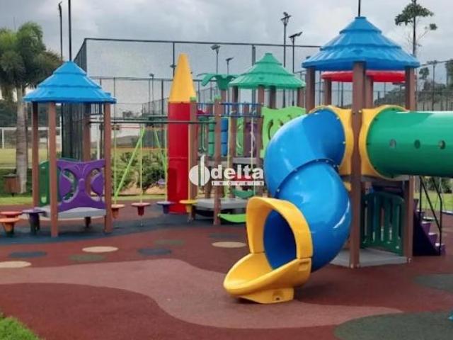 Terreno no condomínio Terras Alpha disponível para venda em Uberlândia MG