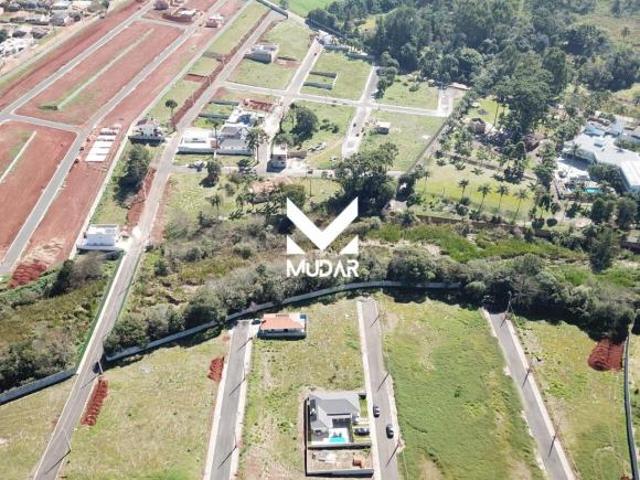 Terreno no Condomínio Van Wilpe – Jardim Carvalho