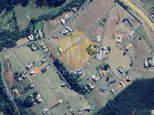 Terreno no Condomínio Village Parahybuna R$220.000