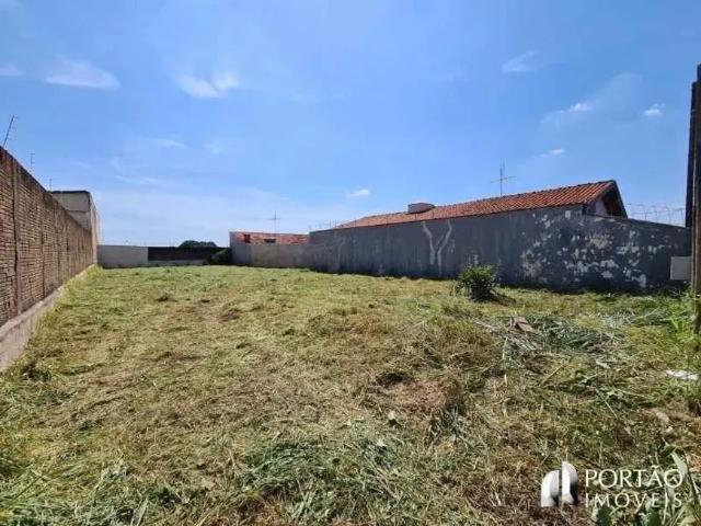 Terreno no Jardim Terra Branca com 432m² para venda ou locação