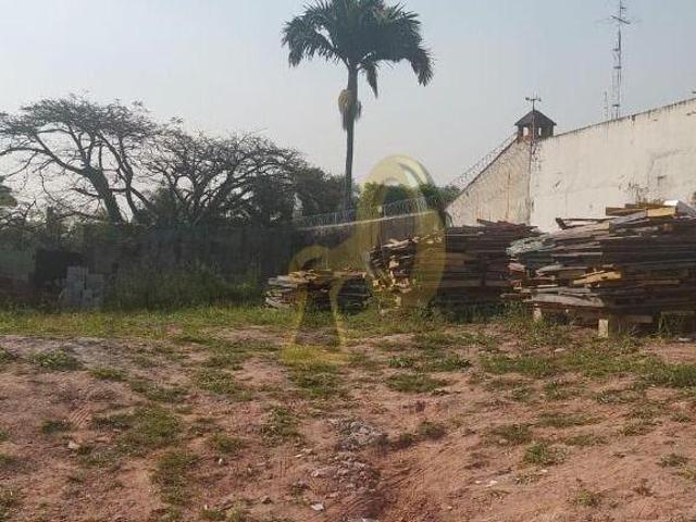 TERRENO NO JARDIM LEONOR