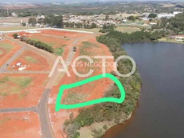 Terreno no Lago Azul II, o mais Exclusivo e escolhido a Dedo, fundo para Lago