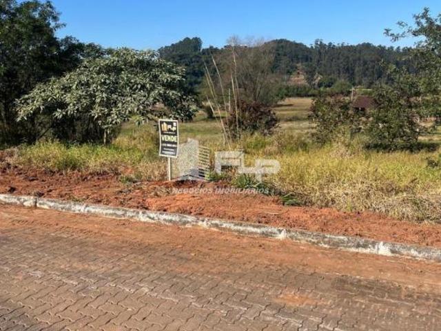 TERRENO NO LOTEAMENTO AMÉRICA