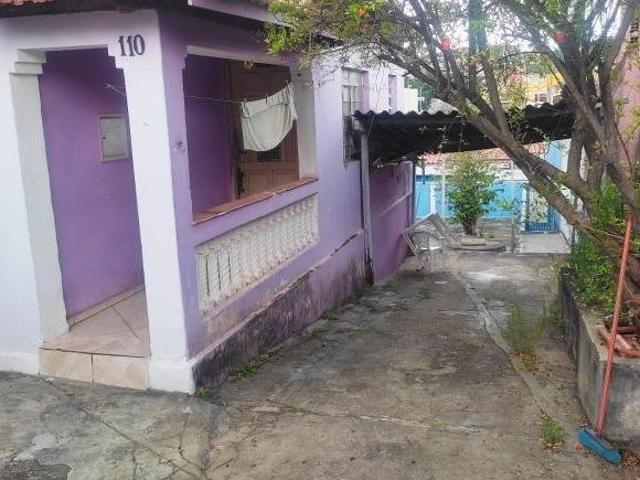 TERRENO NO PARQUE CRUZEIRO DO SUL: 10X30M COM 2 CASAS + PORÃO, MEDINDO 300 M² DOCUMENTAÇÃO: FALTA