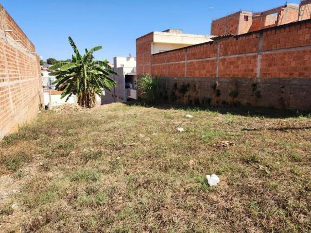 Terreno no Parque das Flores