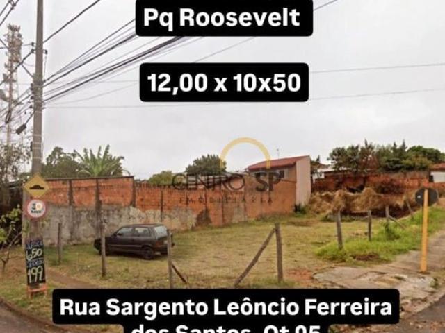 Terreno no Pq Roosevelt, 12x10,5, próximo à E.M.E.I Márcia Andaló