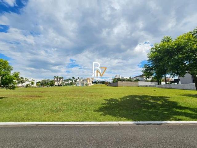 Terreno no Residencial Parati em Alphaville Graciosa 703m² R$ 2.100.000,00