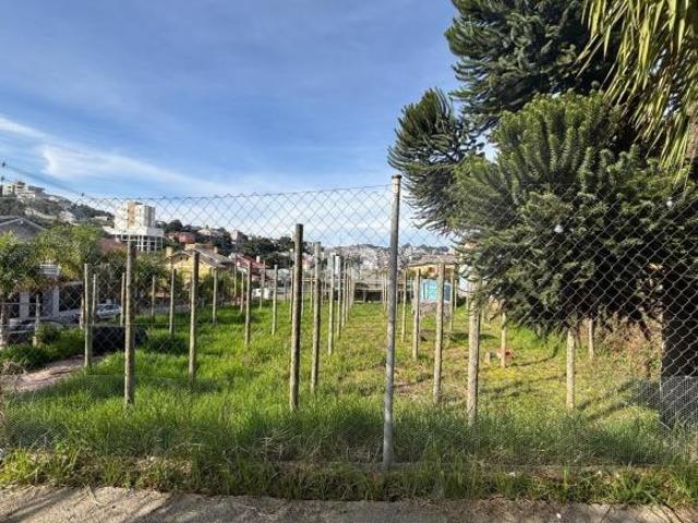 Terreno no Universitário de esquina 30x18,50