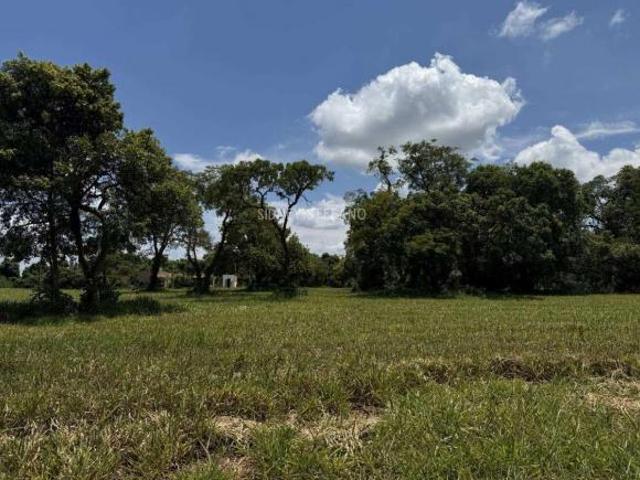 Terreno Oportunidade de 450 m² próximo ao parque aquático do Santa Bárbara Resort Residence