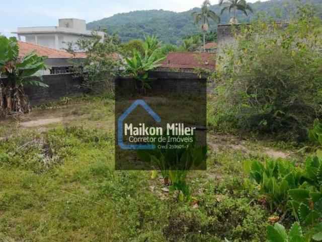 Terreno aterrado e bem localizado