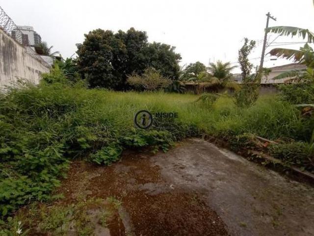 Terreno avenda na Praia da Enseada