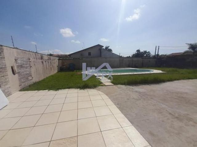 Terreno à 150m do mar com piscina em Itanhaém