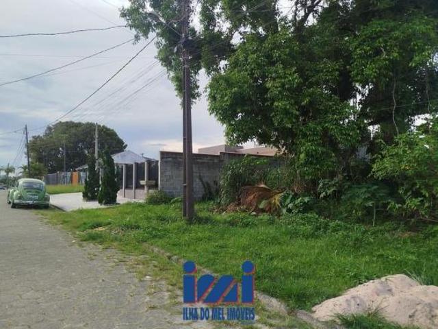Terreno a 200 metros do mar no Balneário Canoas