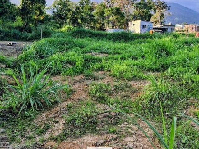Terreno a 2 km da praia da maranduba em Ubatuba SP