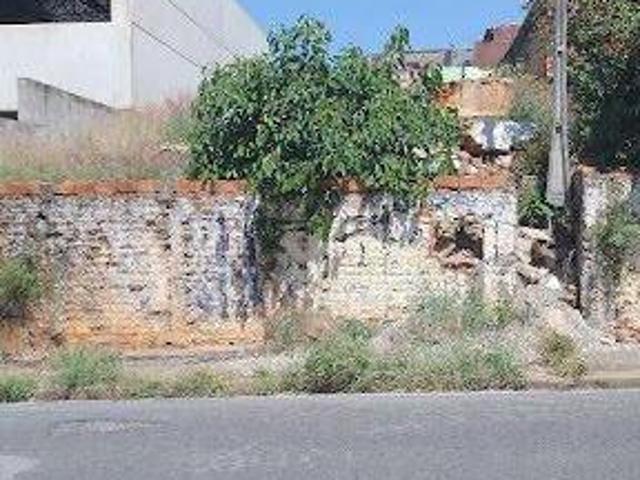 Terreno a 2 min. do Carrefour Sônia Maria