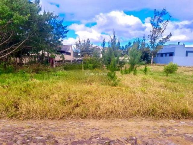 Terreno à 300 metros do mar na Praia de Atlântida Sul