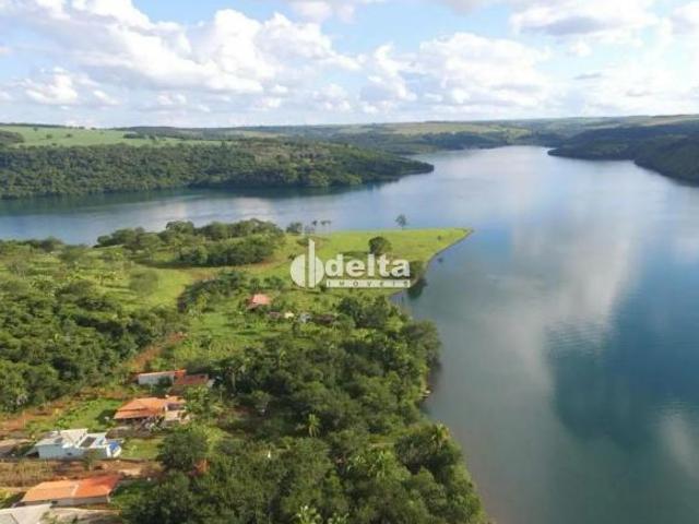 TERRENO A BEIRA DA DÁGUA, ÓTIMO PARA CONSTRUÇÃO DE RANCHO PARA LAZER OU PESCARIA