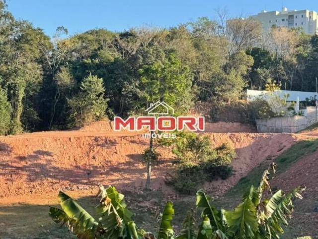Terreno à vendo no condomínio Vila Real em Valinhos