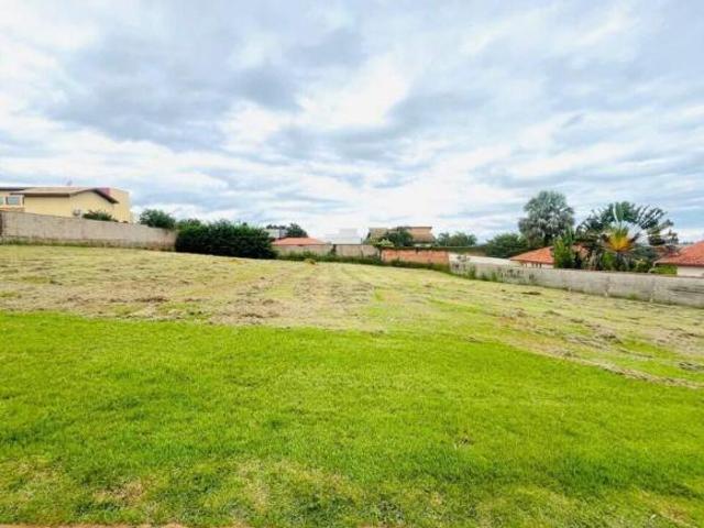 Terreno à venda, 1075 m² por R$ 300.000,00 Recanto Universitário Rio das Pedras/SP