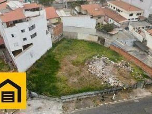 Terreno à venda, 1097 m² por R$ 2.600.000,00 Vila Pires Santo André/SP