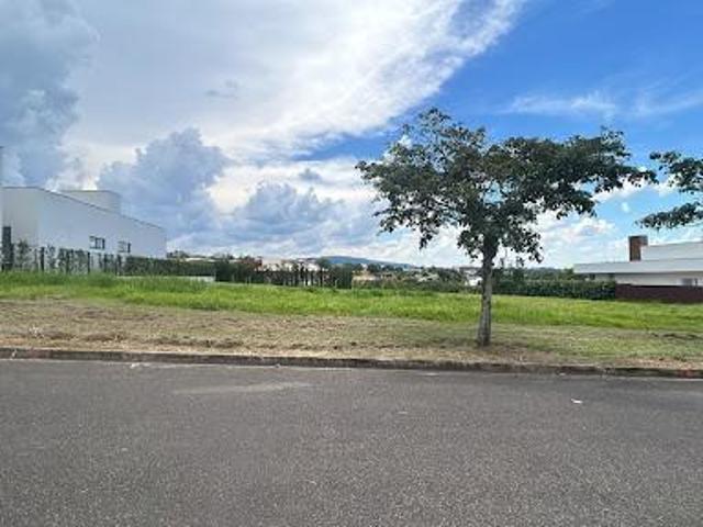 Terreno à venda, 1000 m² por R$ 250.000 Condomínio Residencial Saint Charbel Araçoiaba da Serra