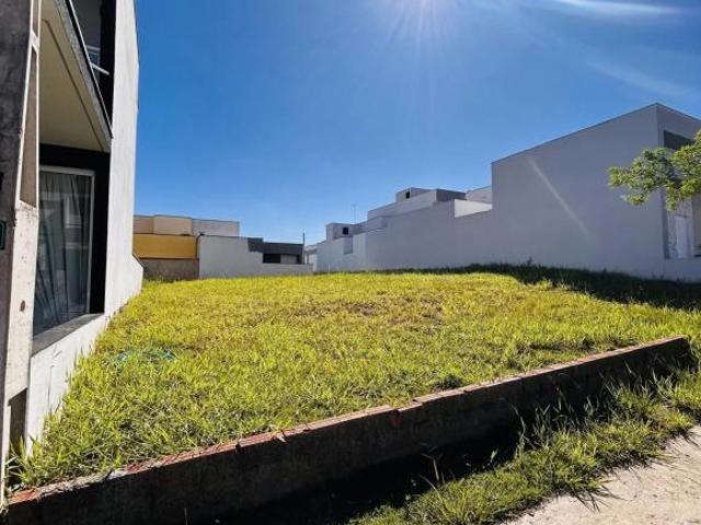 Terreno à venda, 150m por R$225.000,00 Condomínio Horto Florestal Villagio S