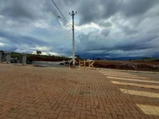 Terreno à venda, 160 m² por R$ 27.000 Barreiro Taubaté/SP