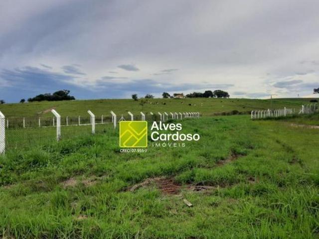 Terreno à venda 1.000 M² por R$ 150.000,00 Flores Silvestres Porangaba/SP