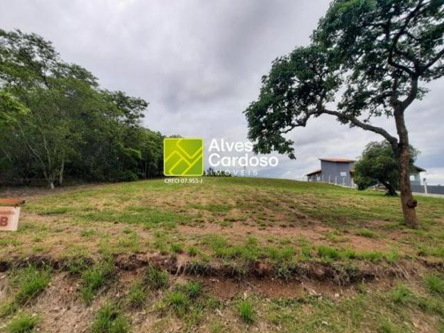Terreno à venda 1.280,33 M² por R$ 137.000,00 Flores Silvestres Porangaba/SP