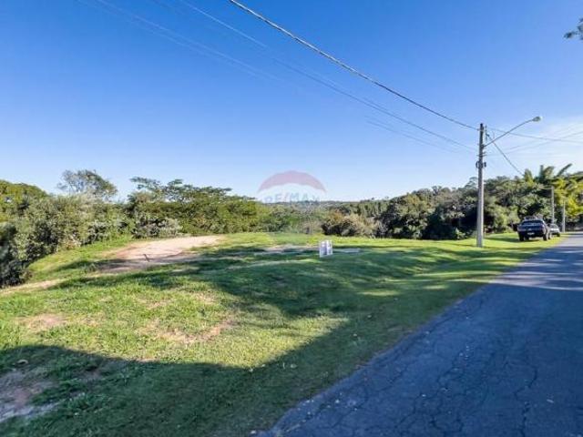 Terreno à Venda 2000 m² Portal do Sabiá Araçoiaba da Serra / SP