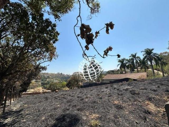 Terreno à venda, 2200 m² por R$ 300.000,00 Jardim Estância Brasil Atibaia/SP