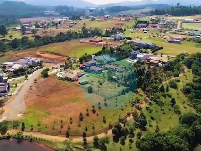 Terreno à venda, 2437 m² por R$ 320.000,00 Condomínio Campo Alegre Poços de Caldas/MG