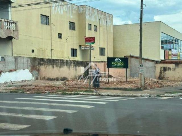 Terreno à venda, 270 m² por R$ 1.000.000 Centro Sumaré/SP