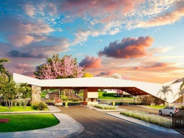 Terreno à venda 270m²