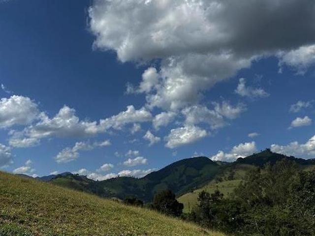 Terreno à venda, 29.825 m² por R$ 700.000 Campo do Monteiro São Bento do Sapucaí/SP
