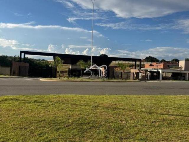 Terreno à venda 305m no Condomínio Casa do Lago Indaiatuba