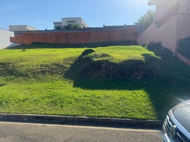 Terreno à venda, 300 m² Condomínio Residencial Aldeia da Mata Votorantim/SP