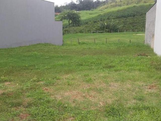 Terreno á venda 300 m² em Valinhos SP