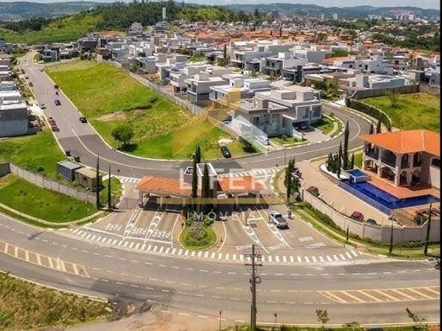 Terreno à Venda – 300 m² Loteamento Residencial Mont&apos Alcino