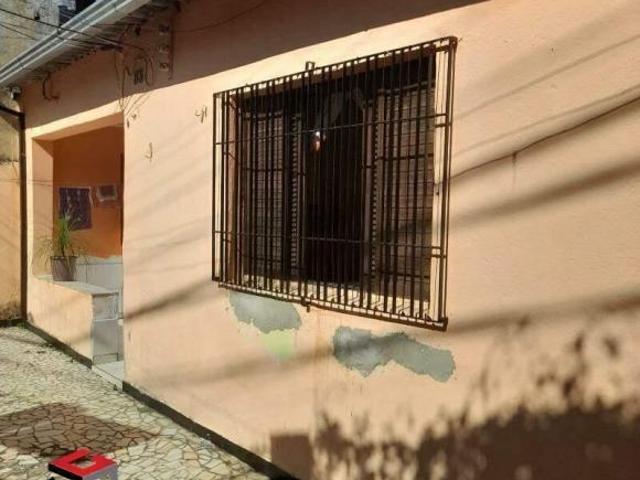 Terreno à venda 340 metros com 5 casas antigas para demolição ou reforma!