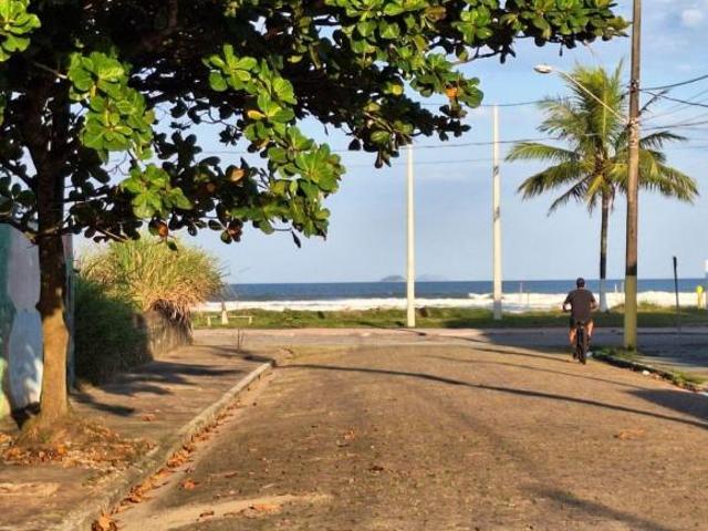 Terreno à venda, 350 m² por R$ 210.000,00 Estância Balneária Maria Helena Novaes Peruíbe/SP