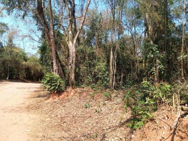 Terreno à venda, 3876 m² por R$ 700.000,00 Paisagem Renoir Cotia/SP